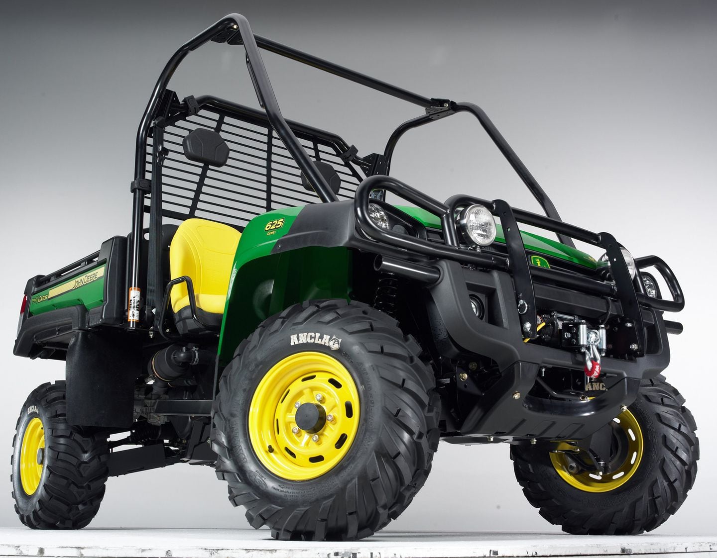 2014 John Deere Gator XUV 4x4 625 i | ATV Rider